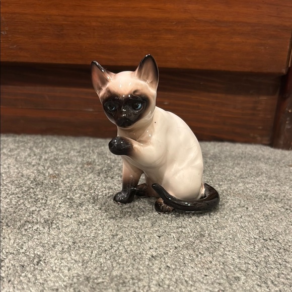 Norcrest | Accents | Vintage Siamese Cat Figurine By Norcrest | Poshmark